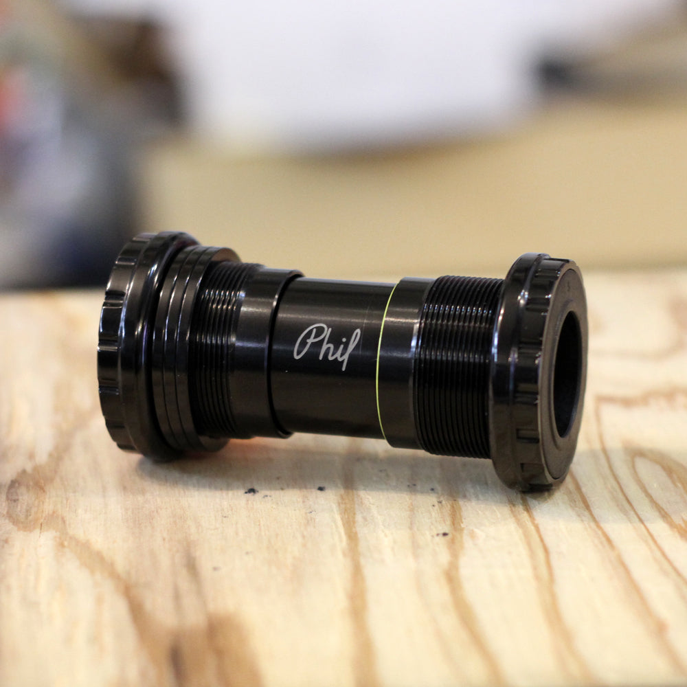 OUTBOARD BOTTOM BRACKET ALUMINUM (BLACK/SRAM GXP) – BICYCLE STUDIO MOVEMENT